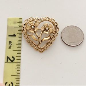 Avon | Jewelry | Avon Vintage 998 Victorian Style Floral Antiqued Heart ...